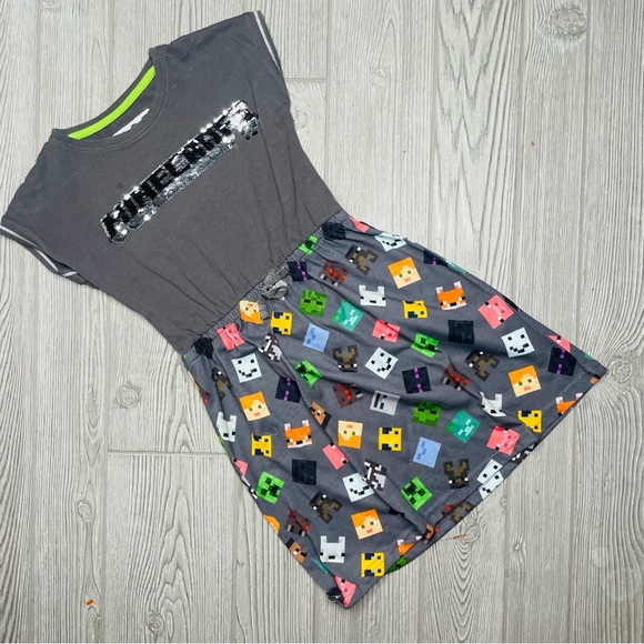 mojang | Dresses | Minecraft Girls Short Sleeve Dress Sizes 67 With ...